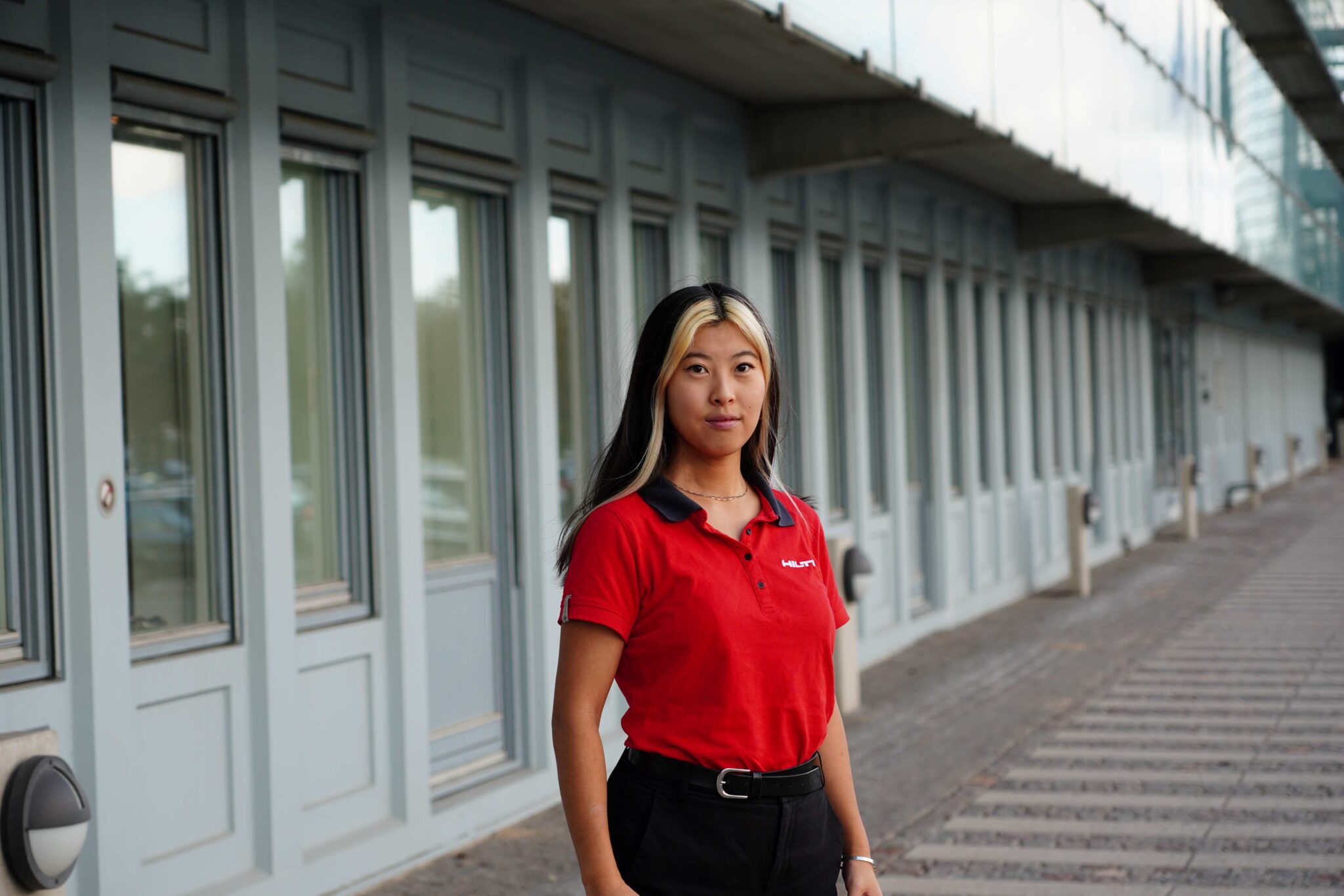 Denise: As an out-performer graduate at Hilti I get a tailor-made ...